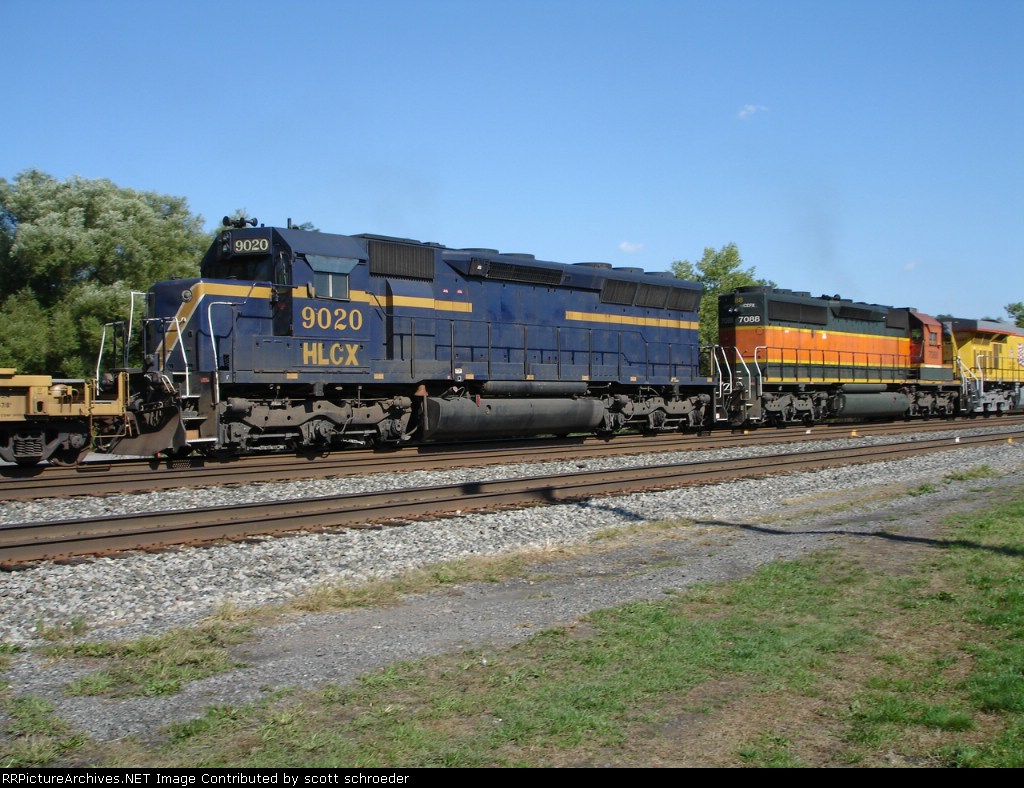 HLCX 9020 & CEFX (ex-BNSF) 7088 EB on the #1 Track